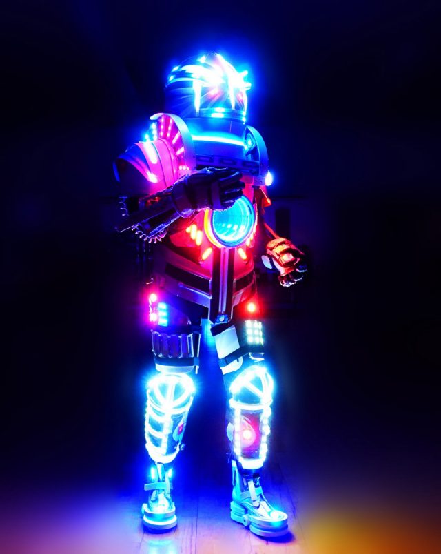 LED Roboter ist ein muss für jeder Party! Tolle Stimmung ist versprochen!